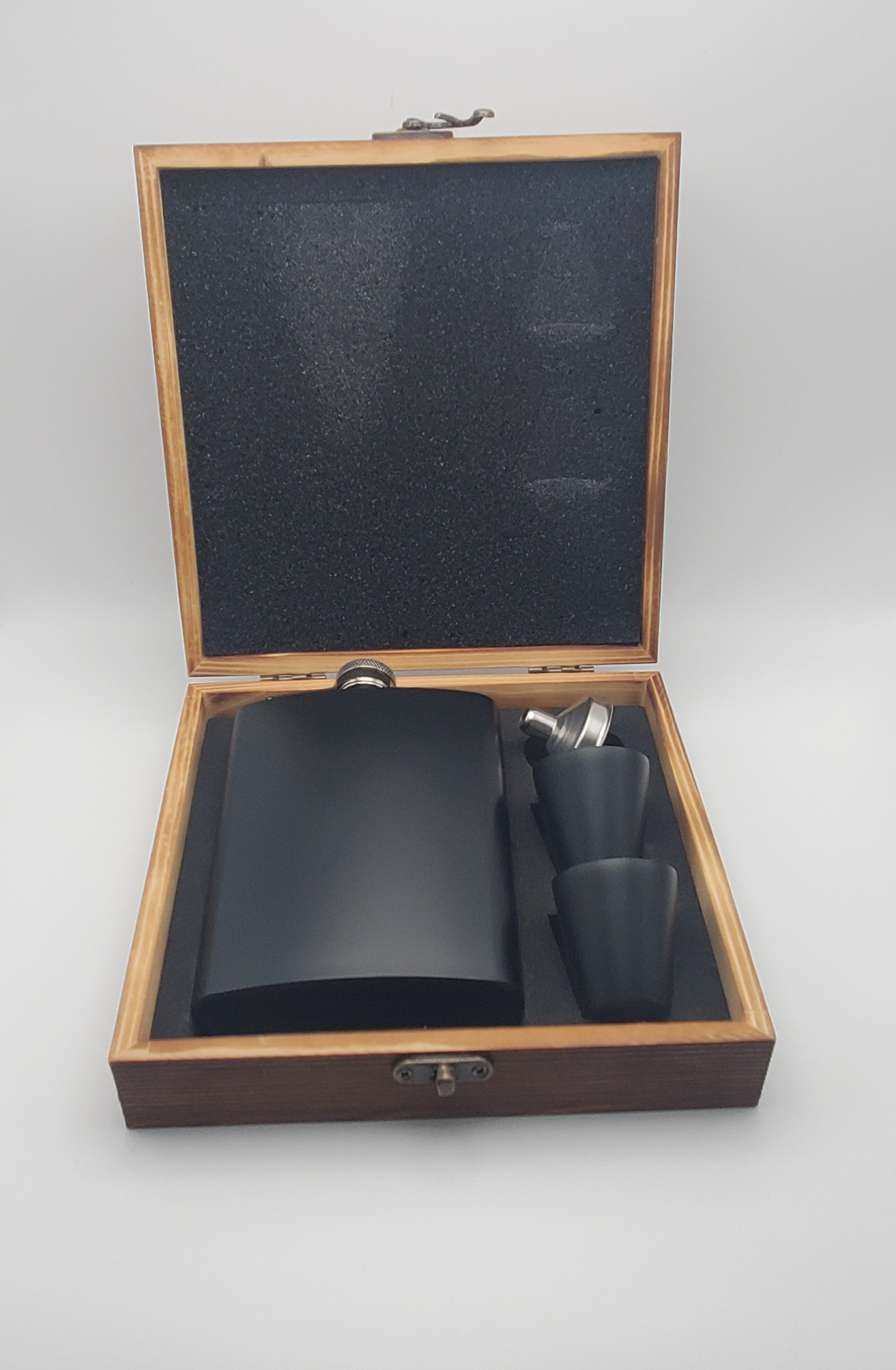 Hip Flask Wooden Box Gift Set – Sunny LA.MA. Creations